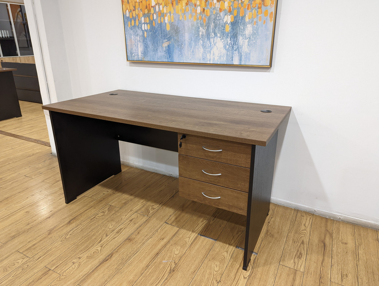 Captain mesh office chair - Good Fitting Furniture